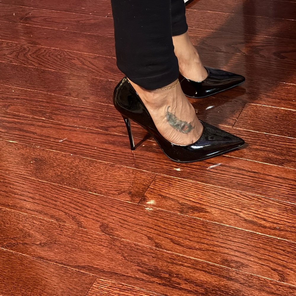 Black Saks Fifth Avenue Patent Stiletto Pumps - Gem